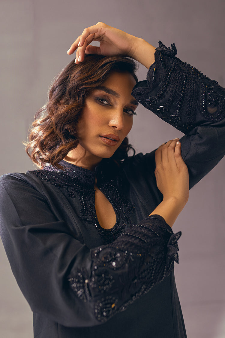 Naomi – Sunnia Manahil